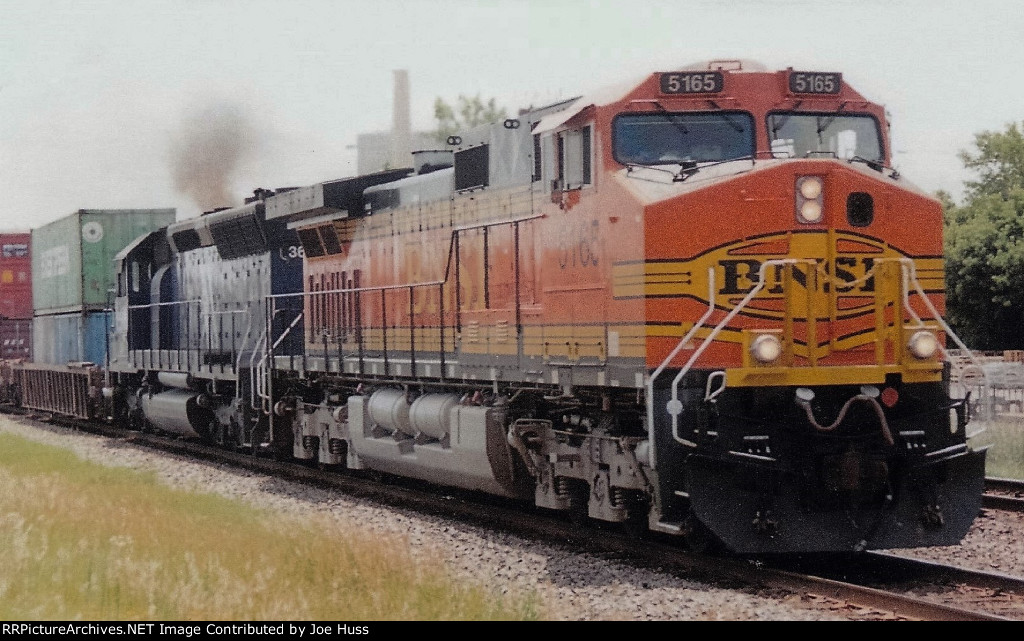 BNSF 5165 West